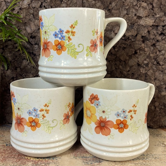 Bake Serve n Store | Kitchen | Vintage Bake Serve N Store Sweet Flowers ...